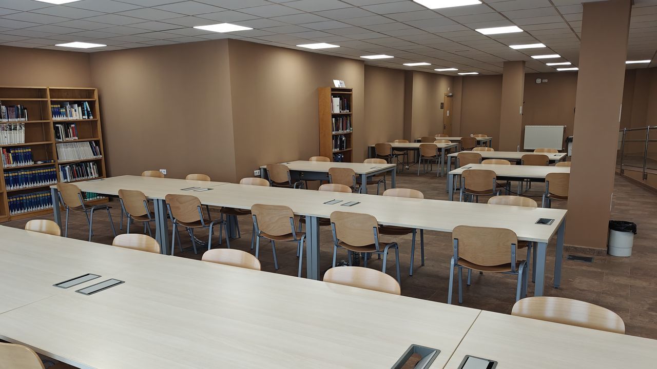 La biblioteca de O Milladoiro tendrá una sala de estudio abierta las 24 ...
