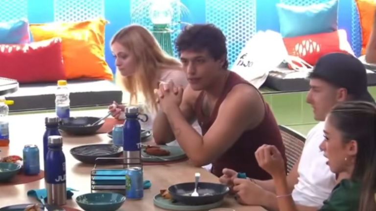 El «youtuber» RickyEdit arremete contra Tinho, el coruñés de «OT 2025 ...