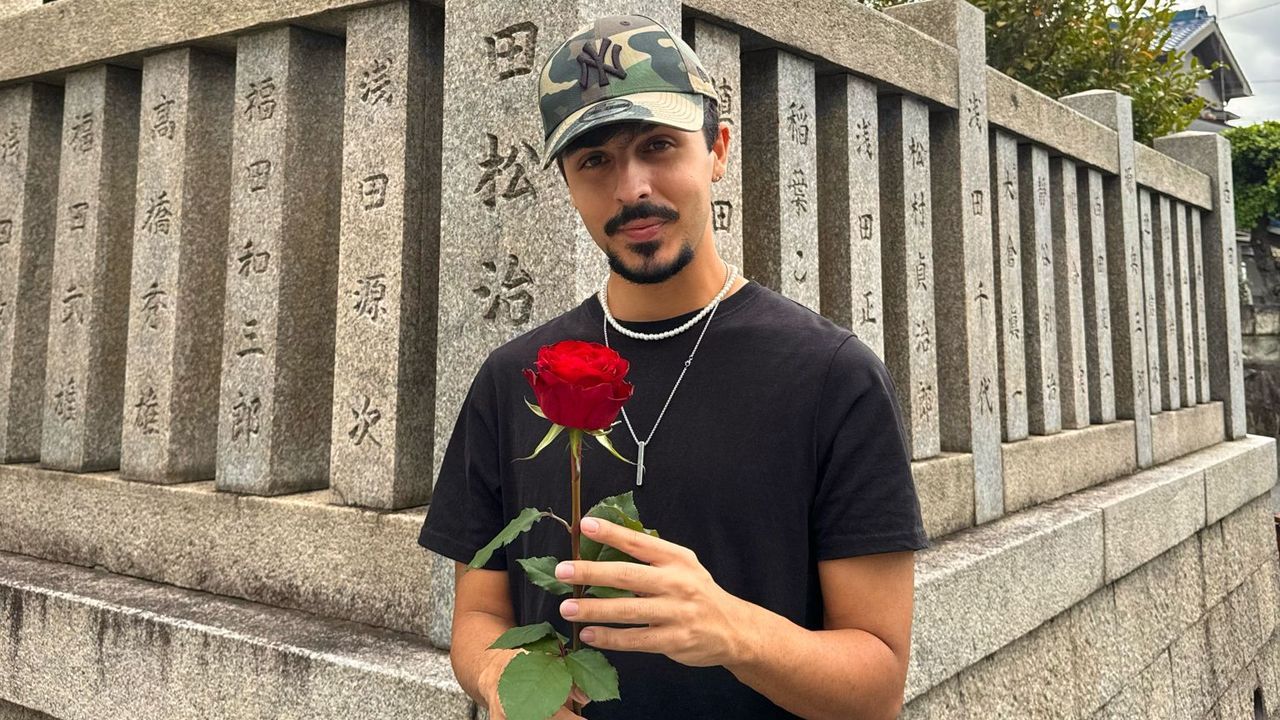 Alberto Ramos: «Viví un amor prohibido con un chico que era gay y árabe ...