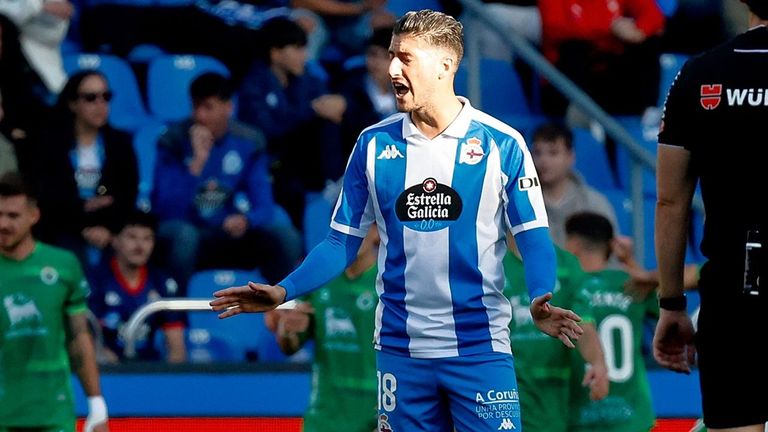 Sergio Escudero, operado del codo, se pierde lo que resta de temporada