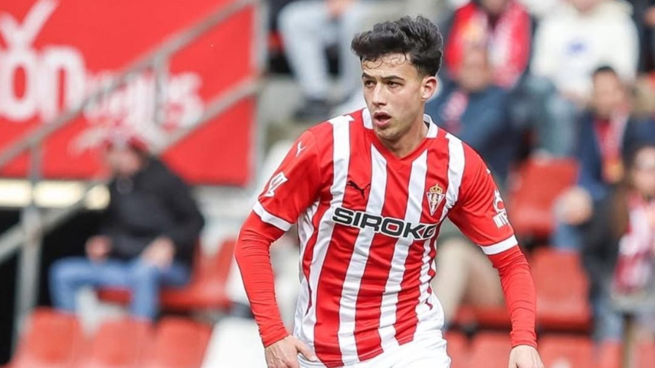 Oficial: El Sporting anuncia la renovación y la mejora de sueldo de Nacho Martín