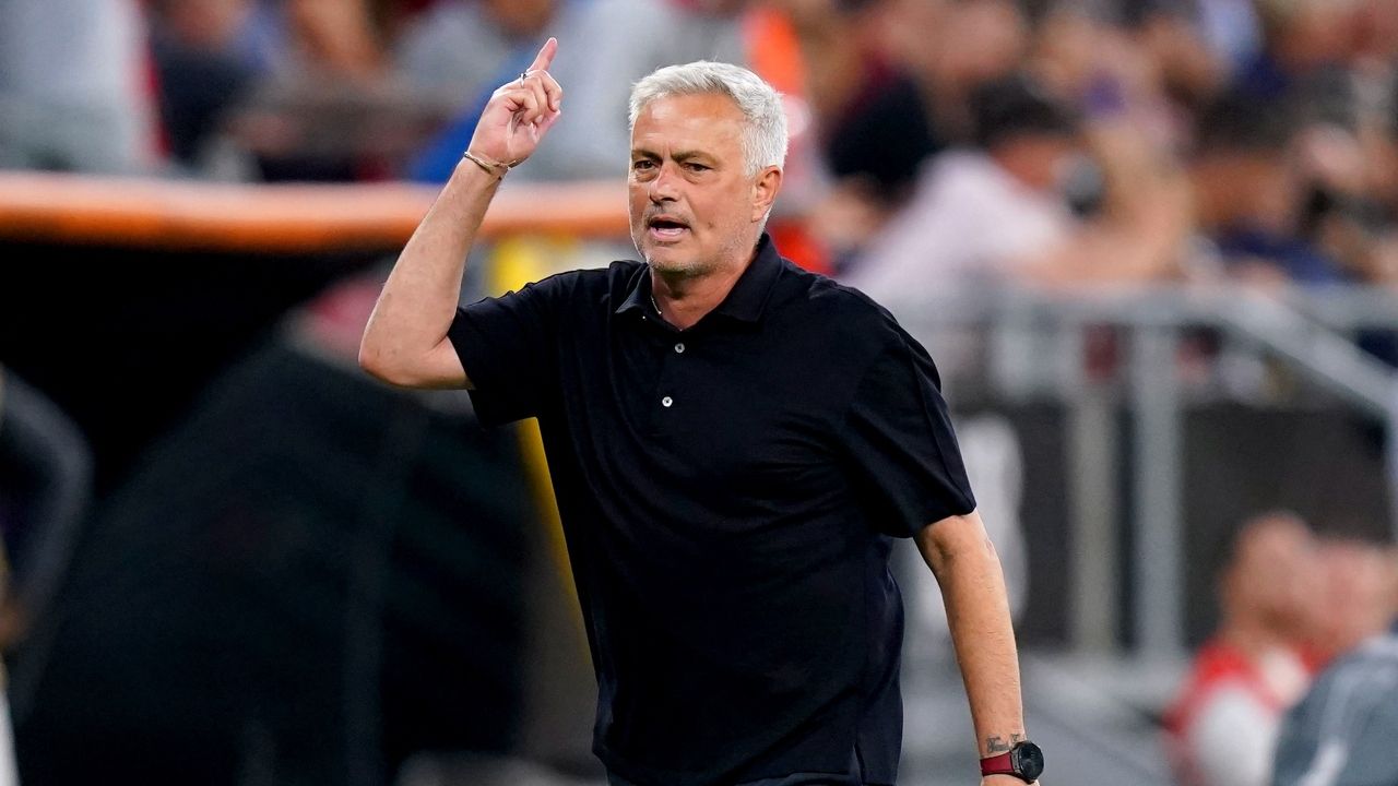 Mourinho explica por qué regala las medallas de plata