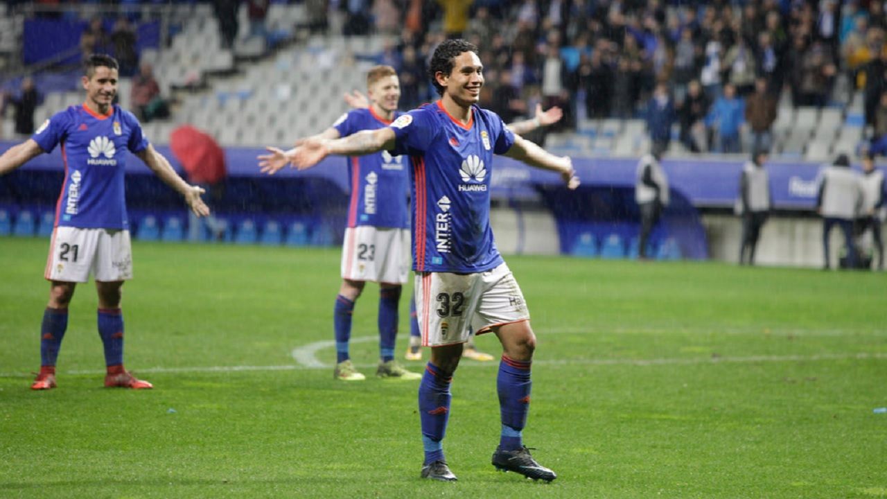Steven recibe la bendición