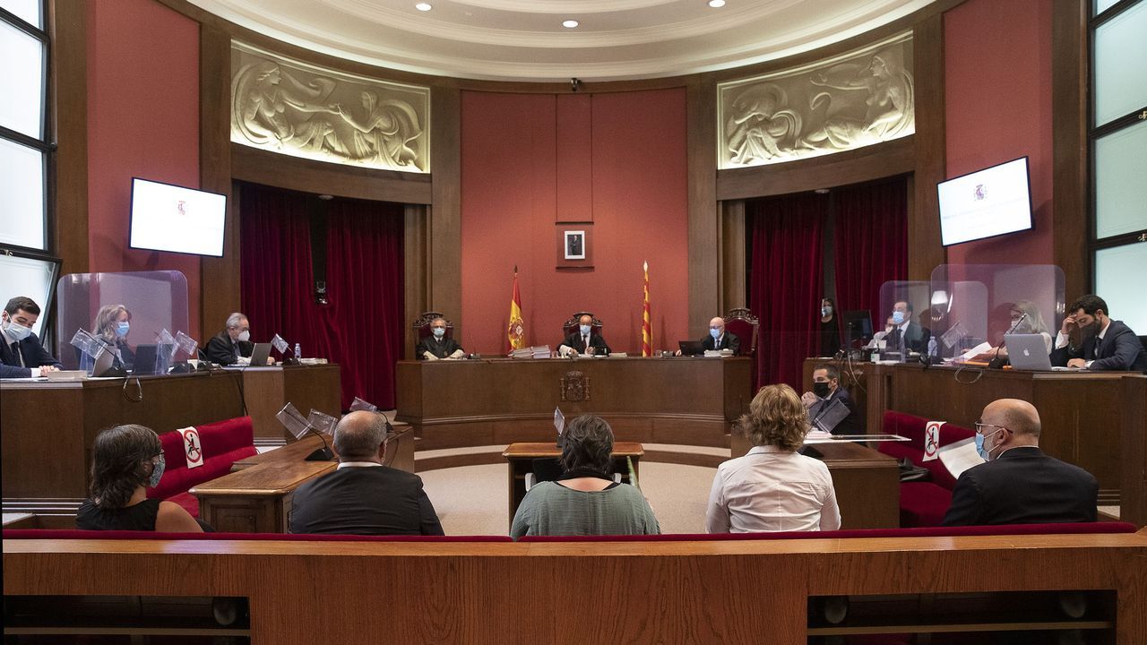 Los exdiputados del Parlament aluden a su «inviolabilidad parlamentaria ...