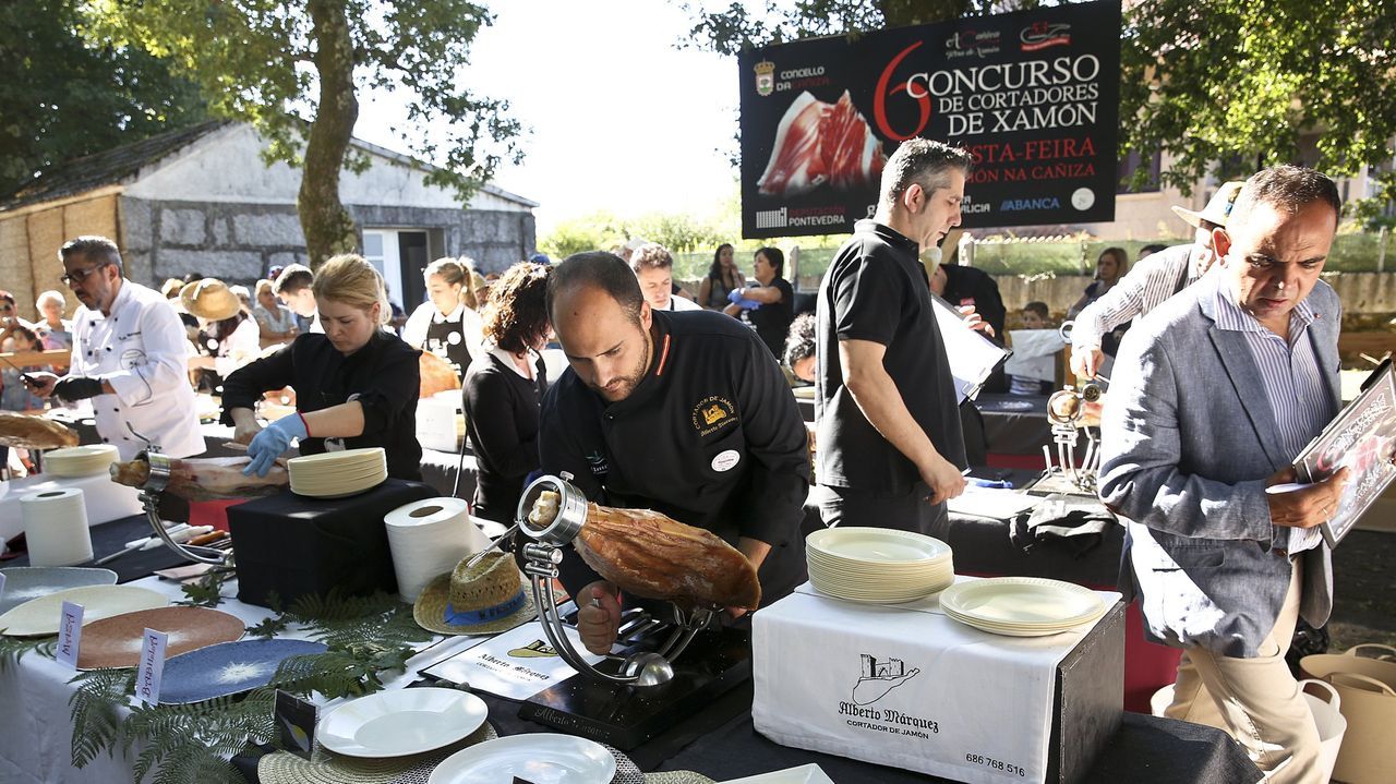 A Cañiza disfruta de una nueva Festa do Xamón
