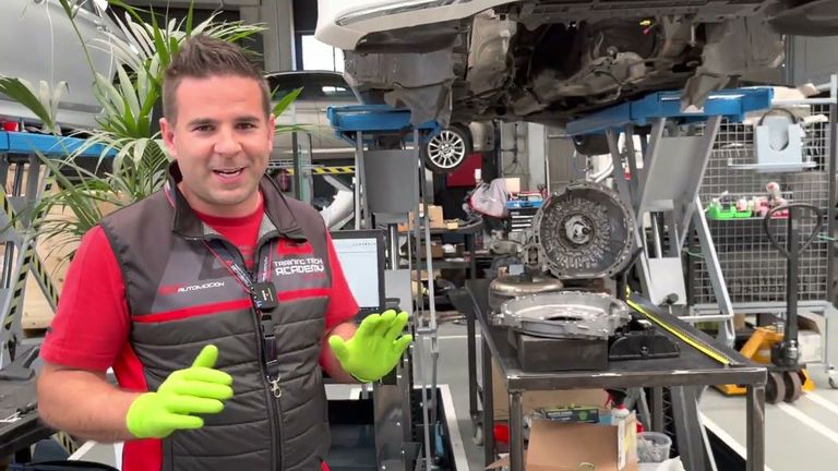 Ángel Gaitán, el mecánico «compañero» que le ganó un juicio a Tesla