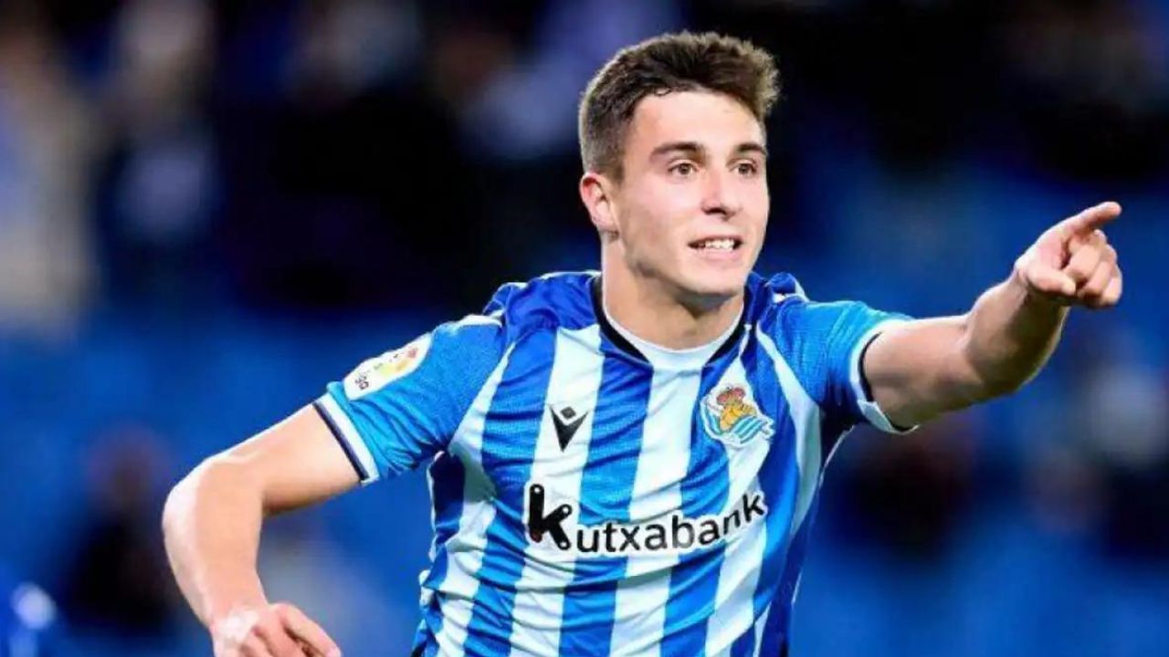 La 'bala' esquivada por el Sporting, otros clubs esperaron por Izeta y ...