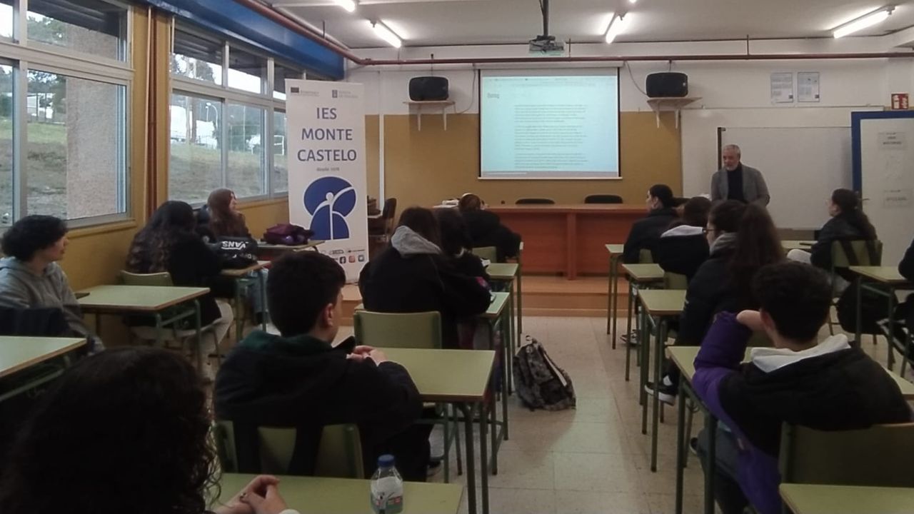 El instituto gallego donde alumnos de 12 a 67 años optan a la ...
