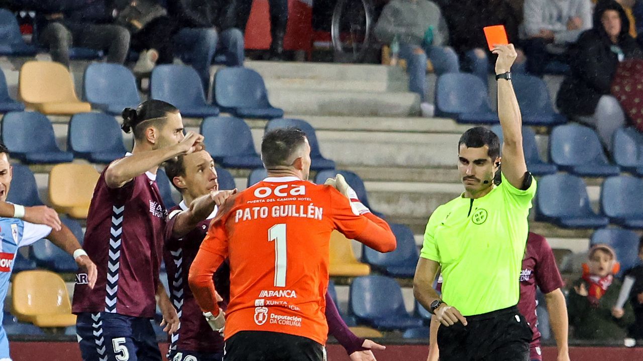 Míchel Alonso, entrenador del Compostela: «A de Pato non é agresión, é ...