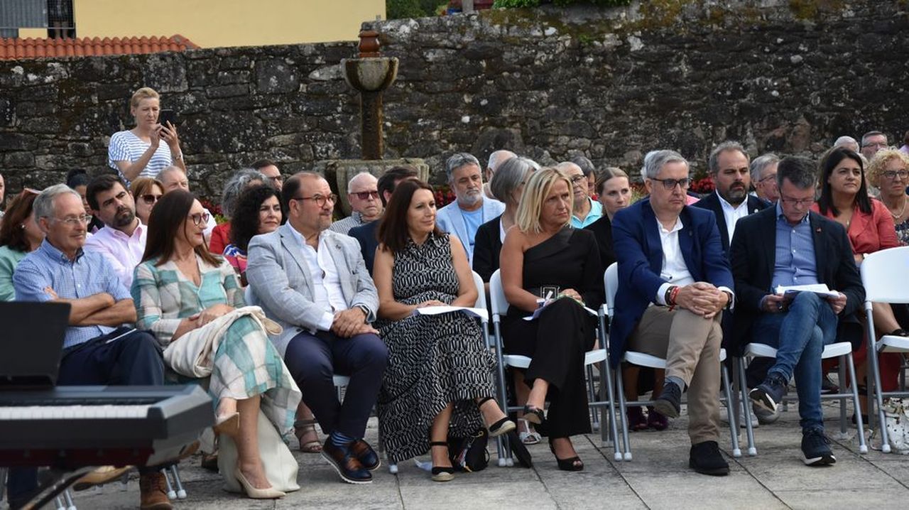Conceden la medalla del Concello de Ames a la Coral polifónica de ...