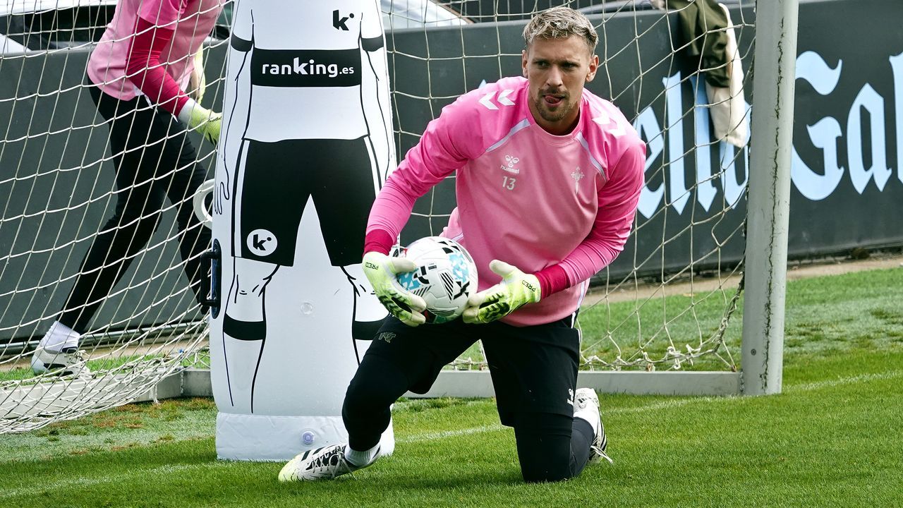 Andrei Radu, primer internacional en reincorporarse al Celta