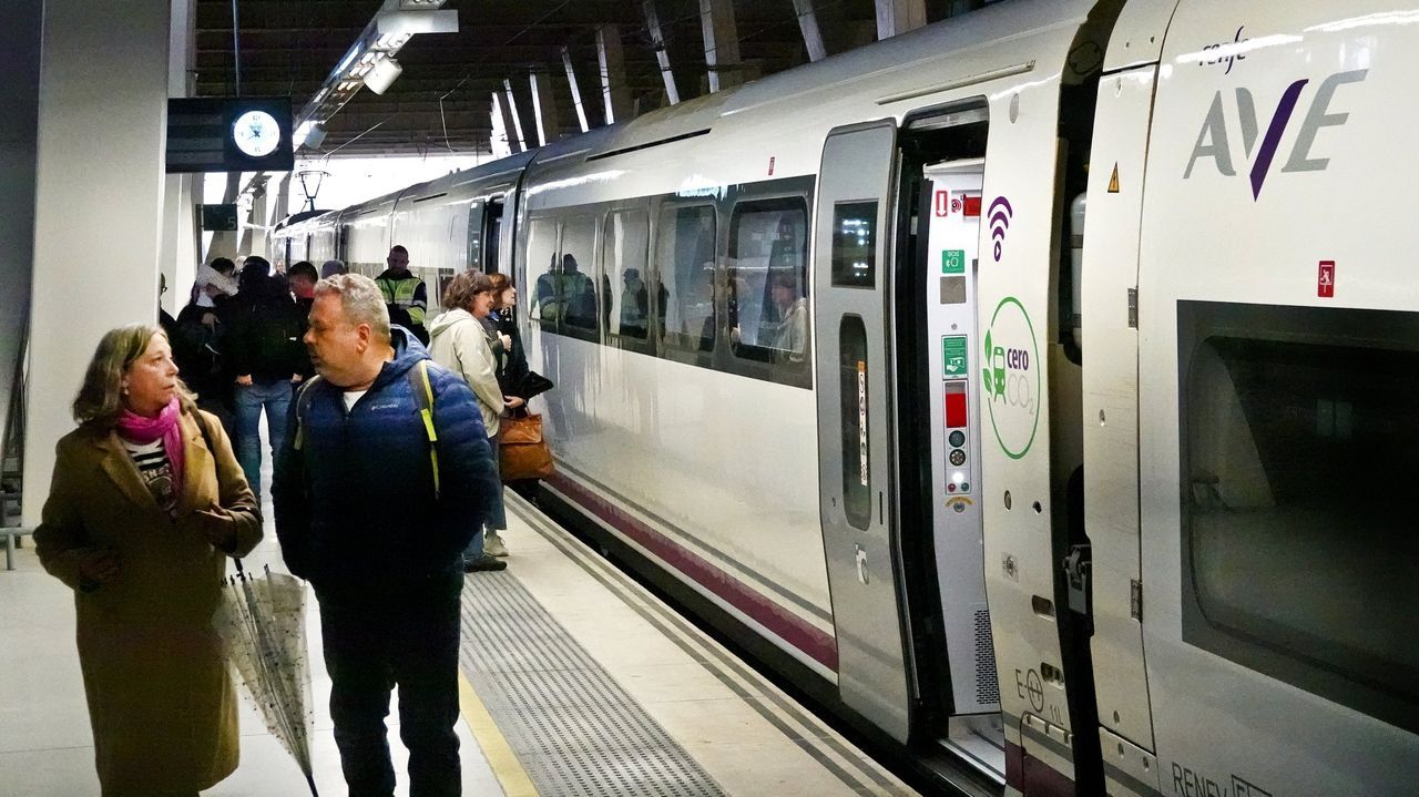 Las paradas del AVE en las poblaciones pequeñas