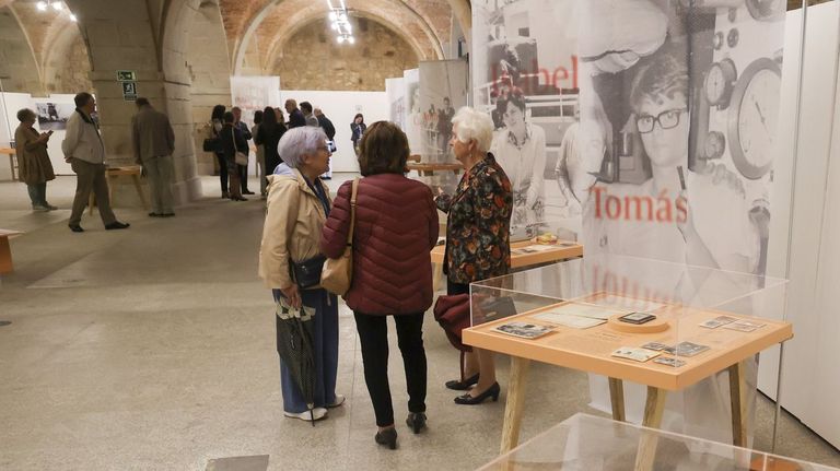 Exponav inaugura una exposición de Rodolphe Schonberg