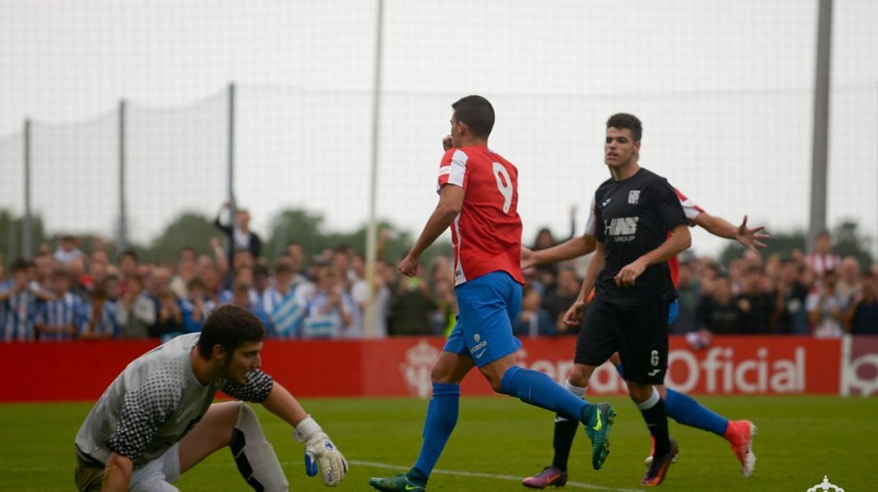 Así es Claudio Medina, el aspirante a nueve del Sporting