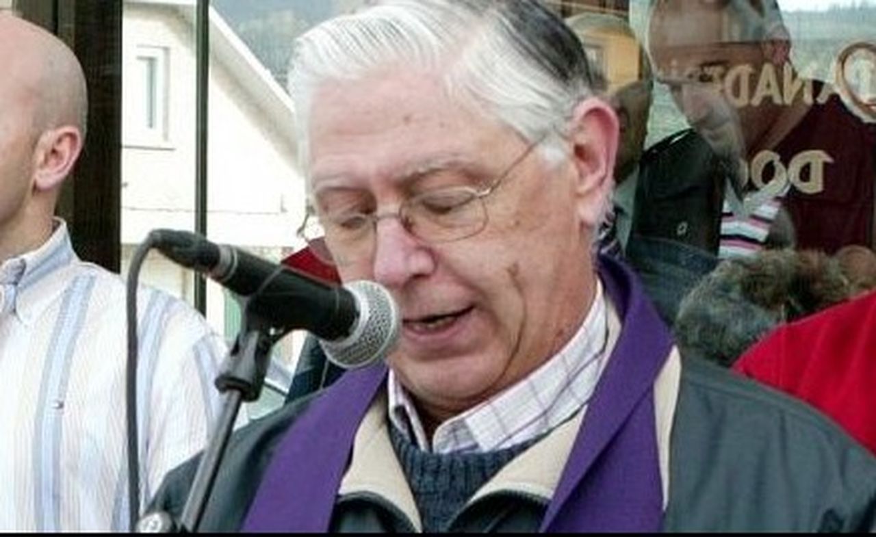 Doble funeral por Jesús Alvite, que fue cura de Rus y Anxeriz