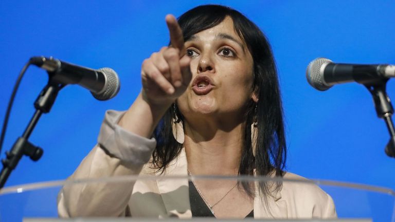 El PSC cesa a los ediles que facilitaron las cuentas de la ultra Silvia ...