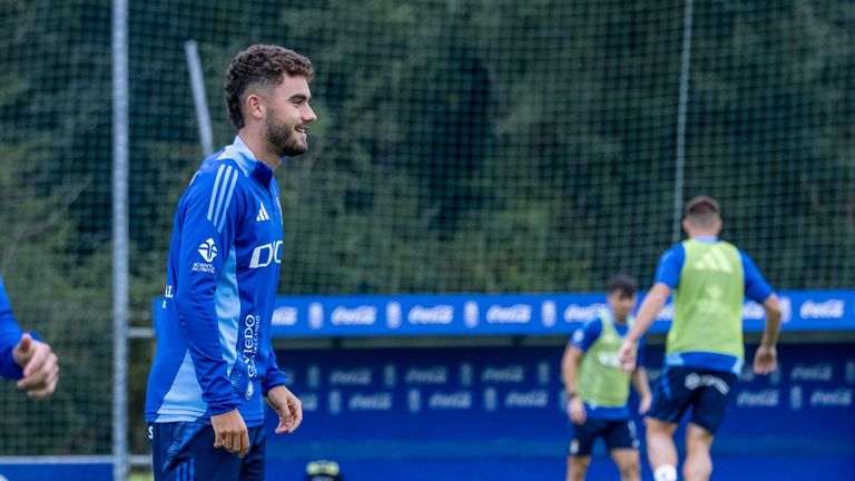 Álex Cardero y su momento en el Oviedo: «Estoy contento y seguro que ...