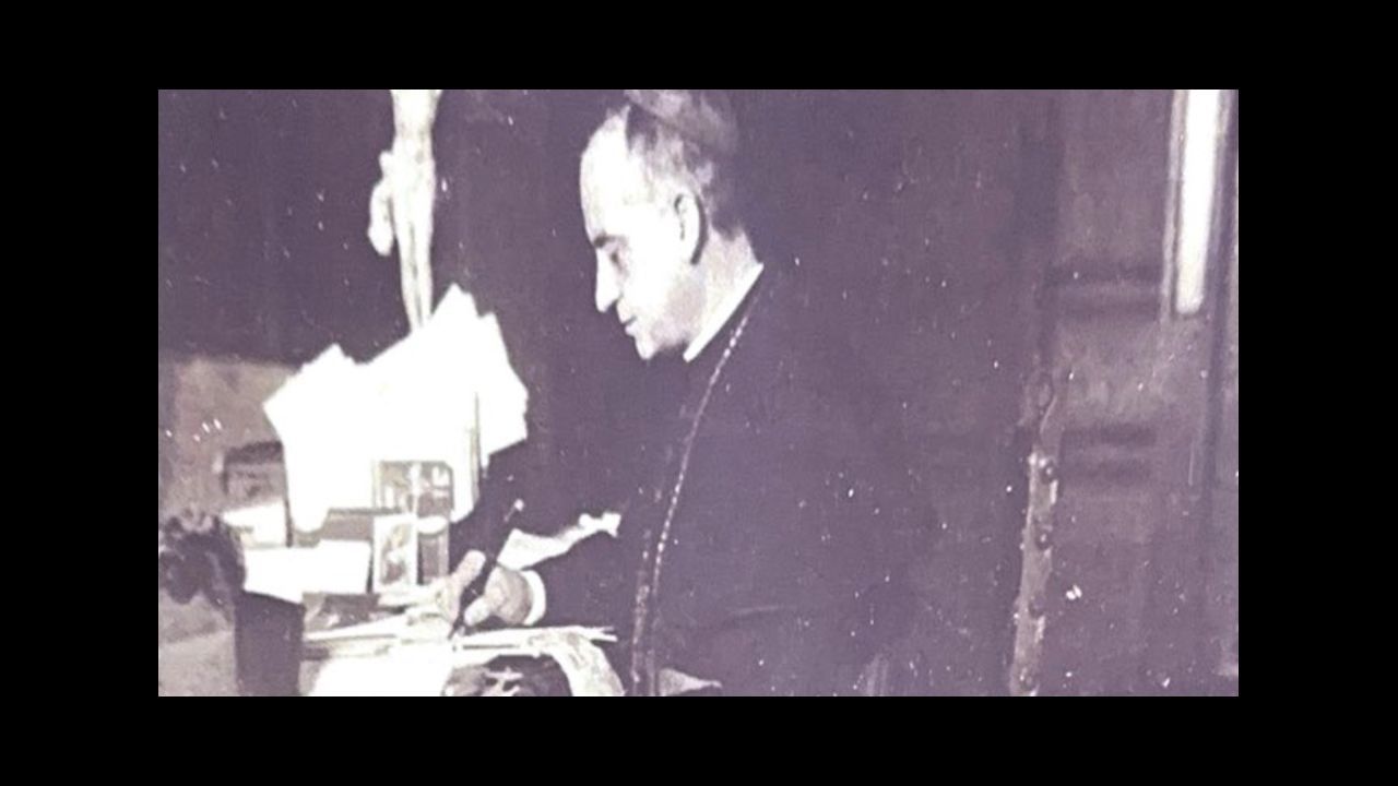 Outro home relevante para o pósito de Burela: o bispo Leopoldo Eijo Garay