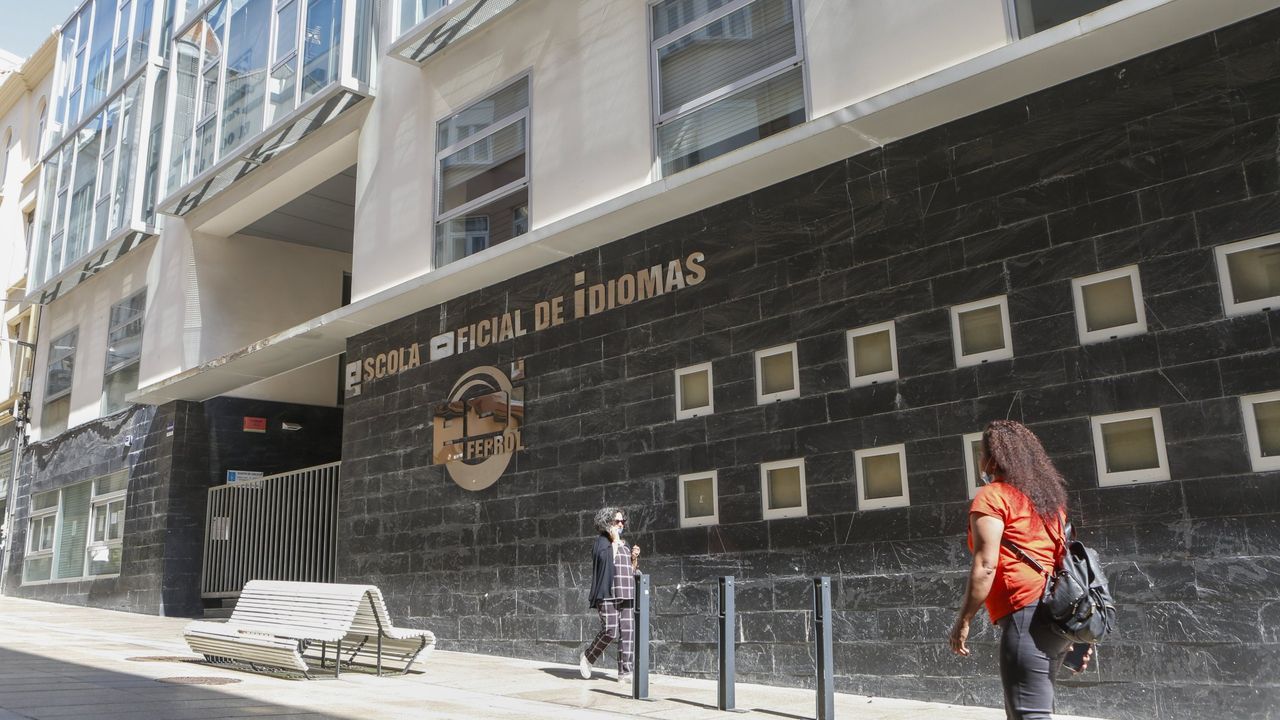 La EOI de FErrol abre esta semana el plazo para optar a vacantes y a ...