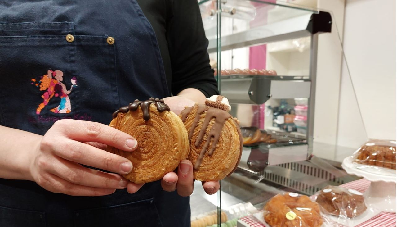 El cruasán viral se expande por A Coruña en Los Postres de Kelly: «Ayer ...