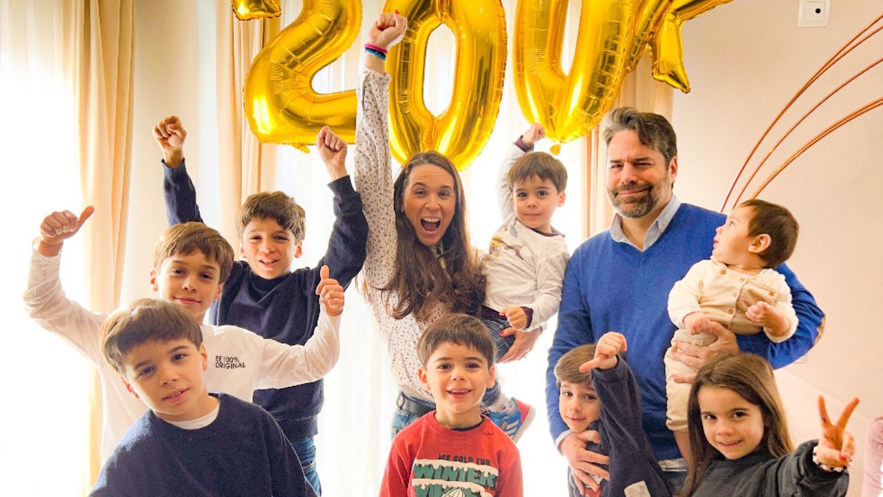 Una locura de familia: «Con ocho hijos, casi nueve, vivimos más ...
