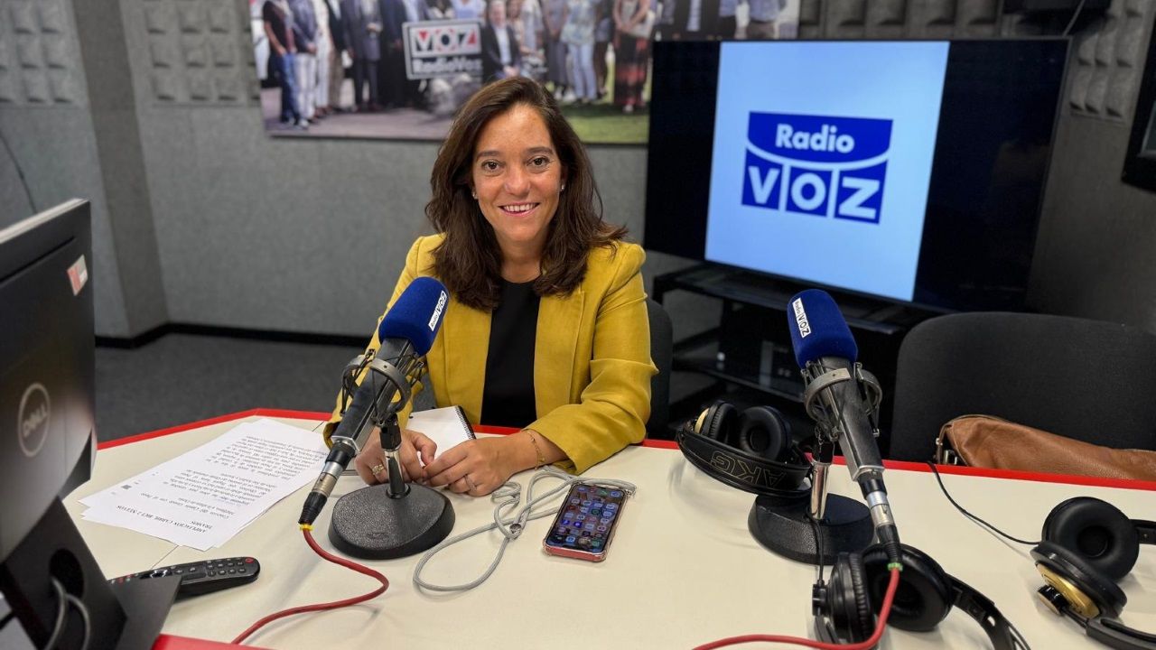 Inés Rey sobre el inicio de las obras para unir el carril bici del paseo marítimo con el del ...