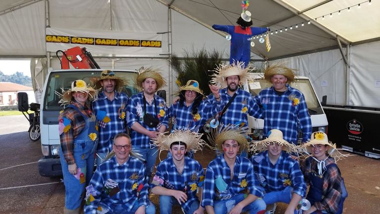 Amio, el barrio de Santiago que todo «festeiro» desearía