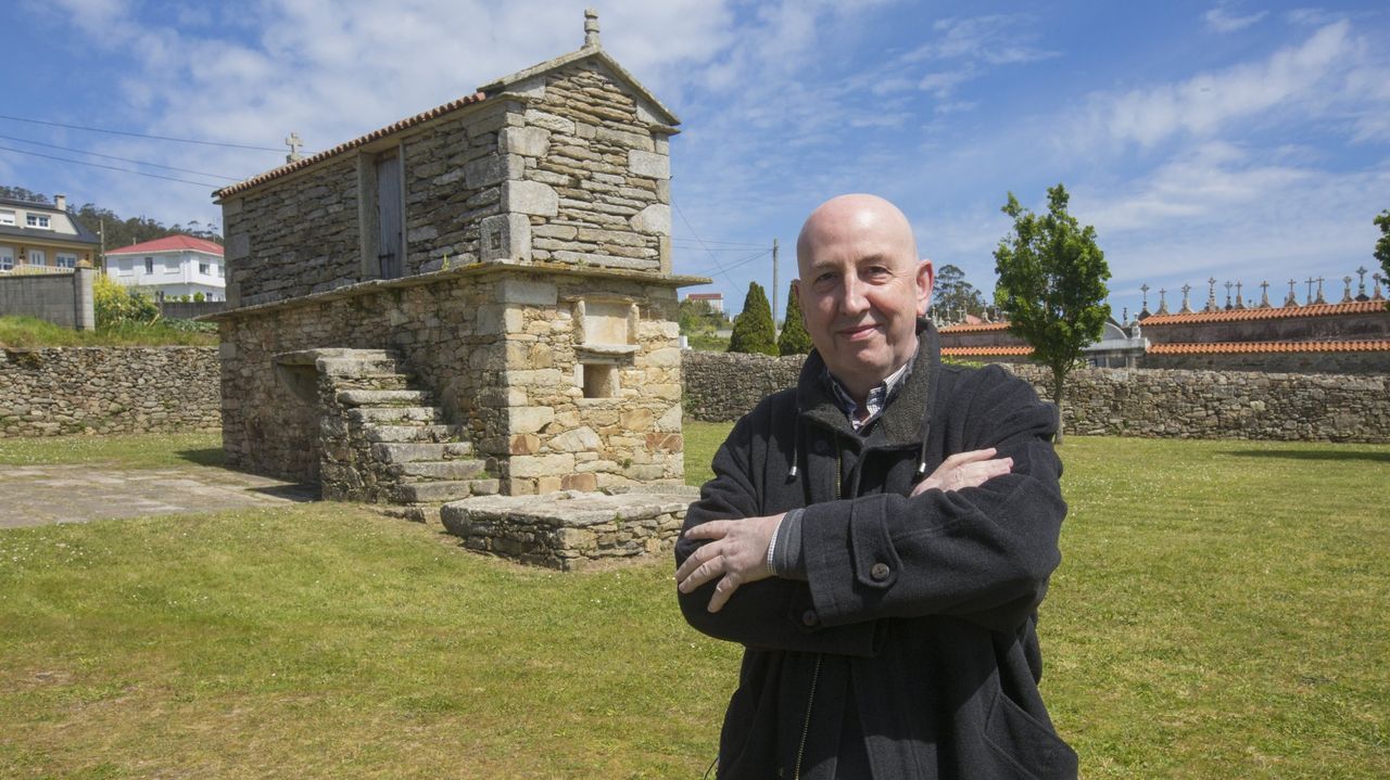 Carlos Coto: «Levamos máis de cincuenta anos estragando as nosas vilas ...