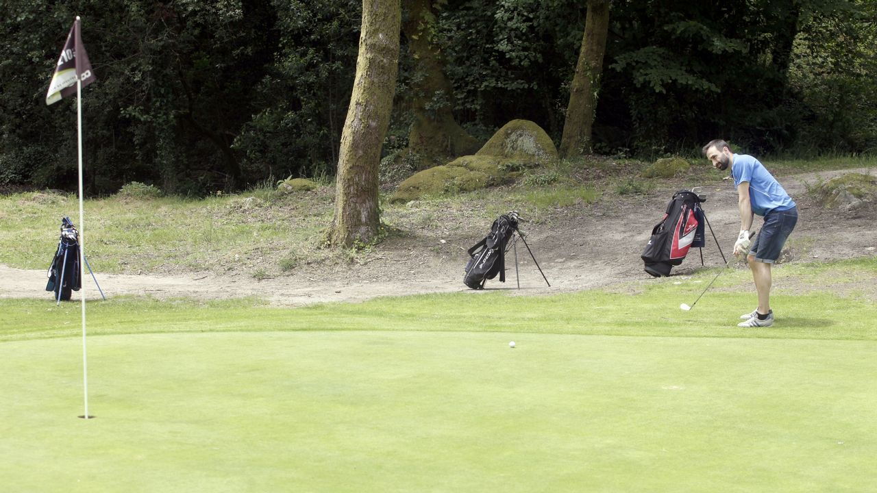 Simón Varela se proclamó campeón nacional de Pitch & Putt en Boiro