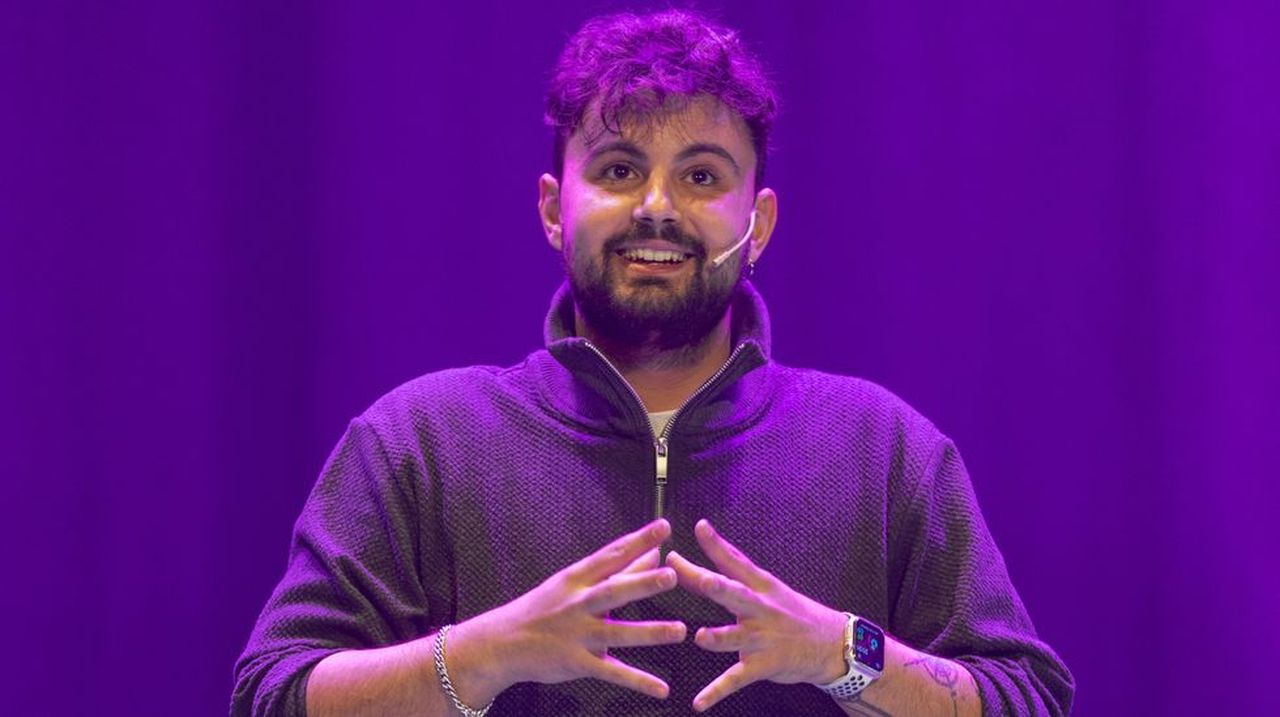 Juan Amodeo, humorista: «En el teatro soy mucho más ácido y crítico con ...