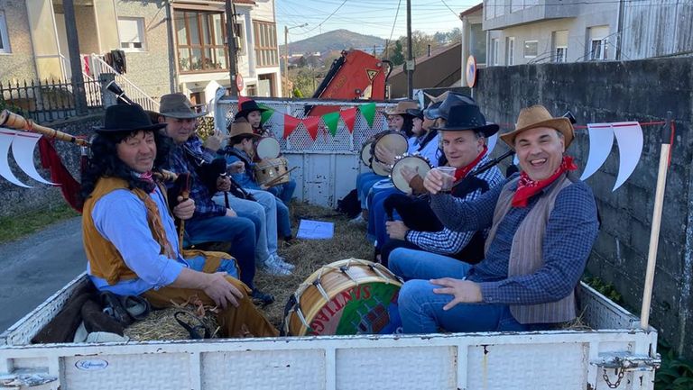 Amio, el barrio de Santiago que todo «festeiro» desearía