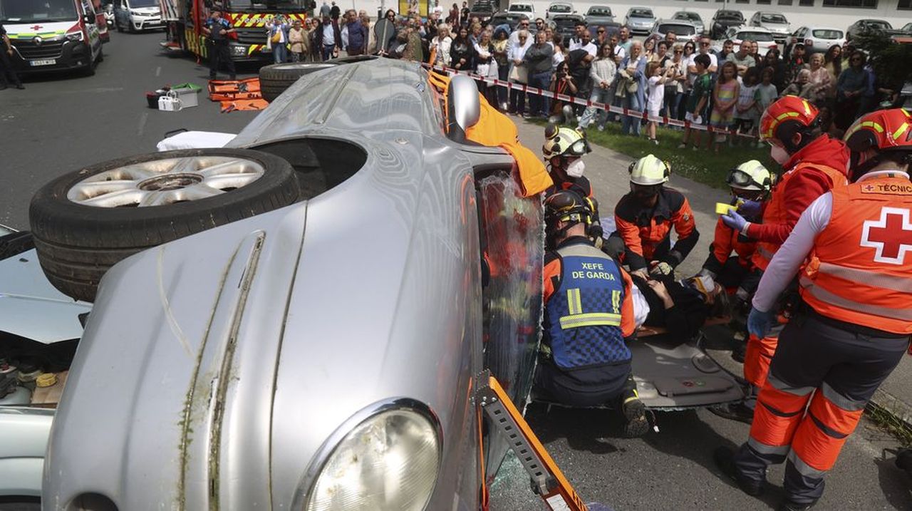 Simulacro de accidente en Caranza con tres heridos y un escape de gas ...