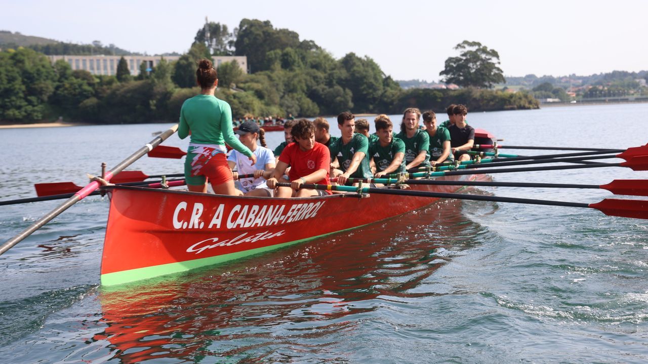 Los jugadores del Racing se pasan al remo por un día