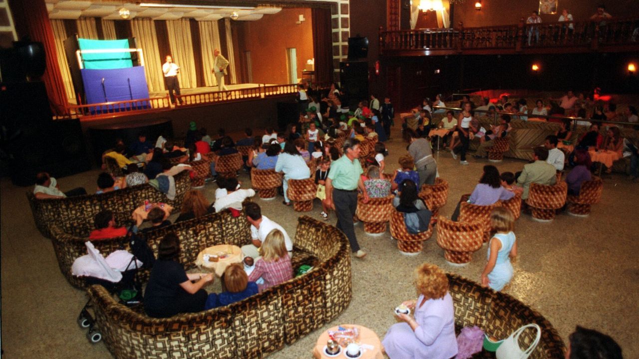 Gloria y caída de las discotecas más míticas en la ría de Ferrol: de ...