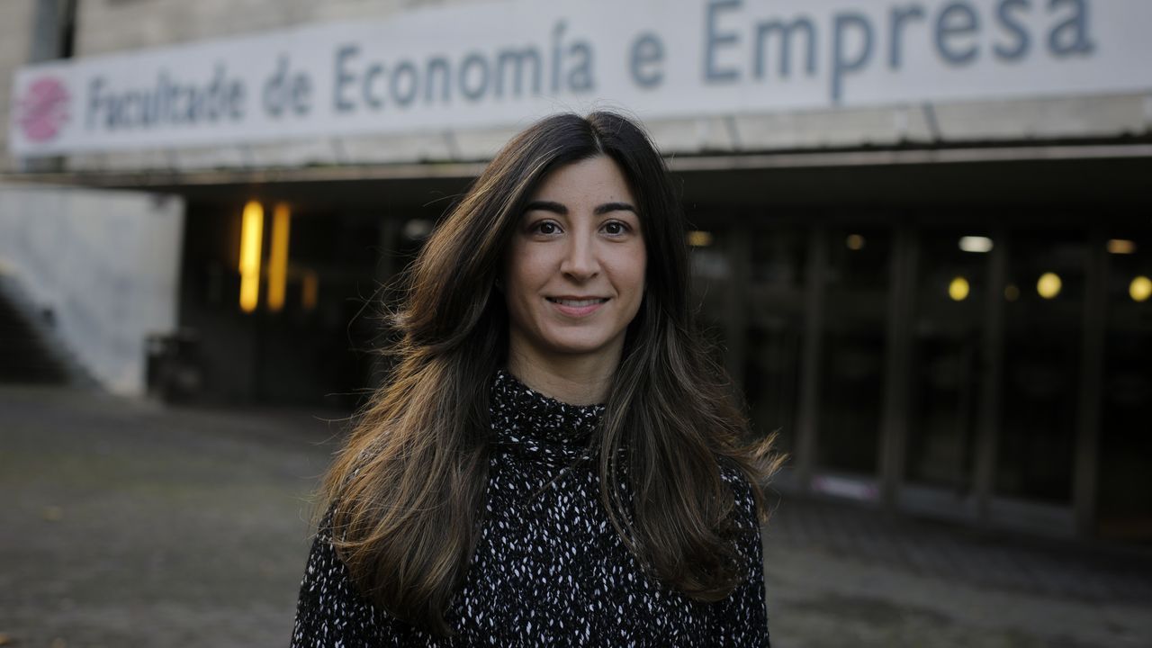 Ariadna Monje, profesora de la UDC: «Renuncié a un contrato indefinido en Inditex y ahora enseño ...