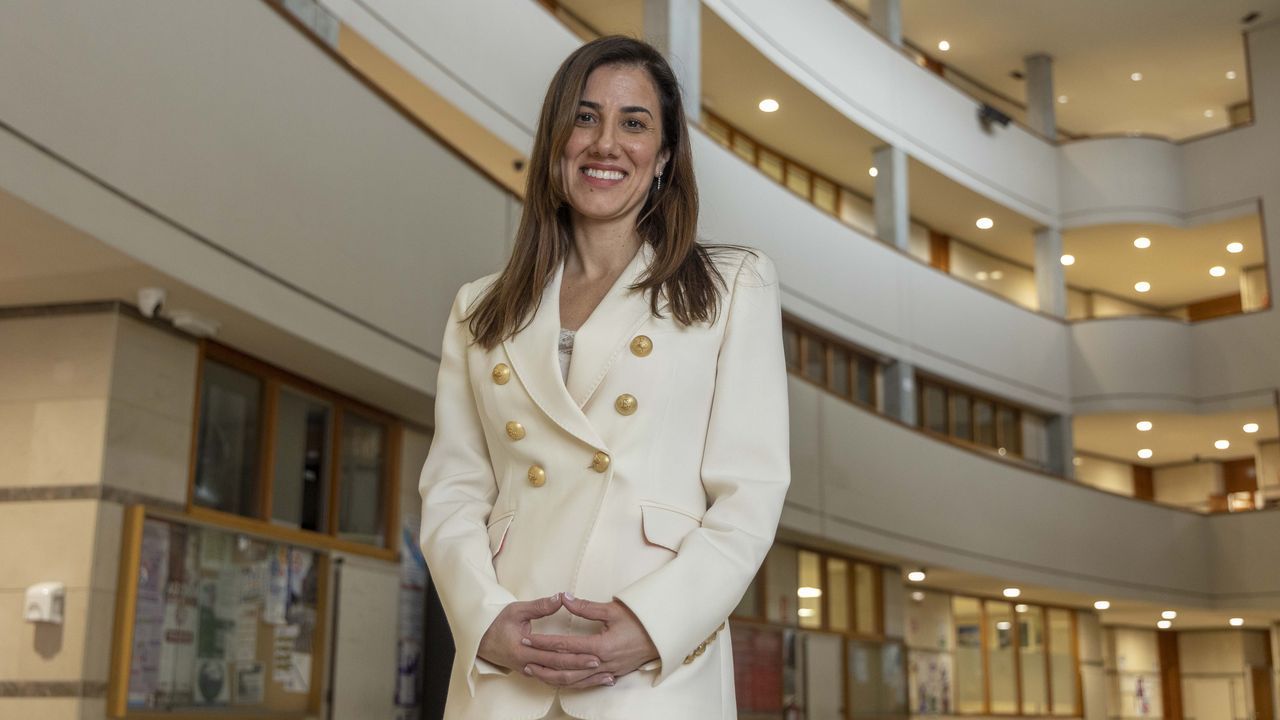 Sandra María Iglesias, jueza decana de Santiago: «Los partidos ...