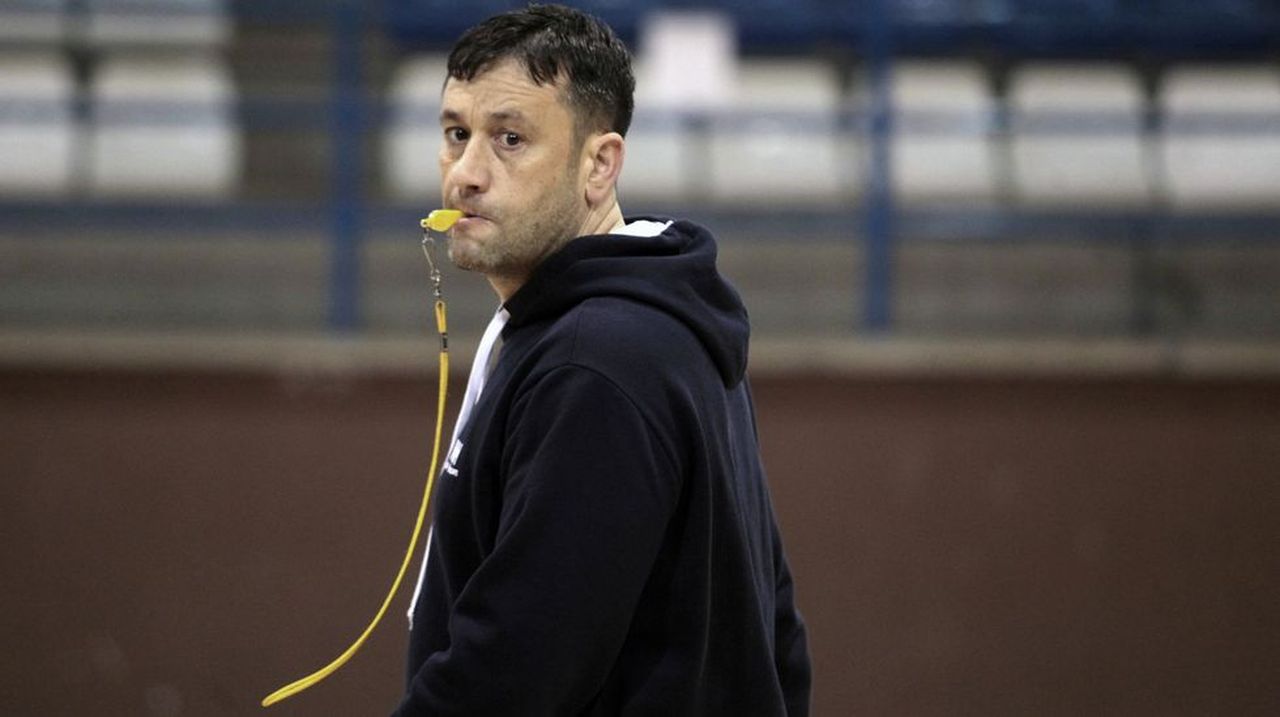 Fafián cumple su mayoría de edad en el banquillo del CB Chantada