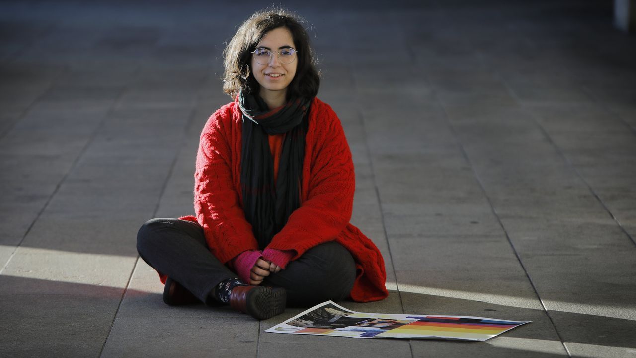 Violeta, premio extraordinario de arte a los 21 años: «Me metí para ...
