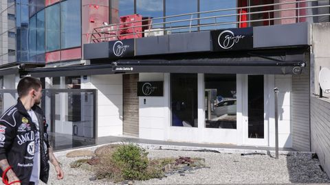 Precintado el pub Ginger de Matogrande tras incumplir la orden de ...
