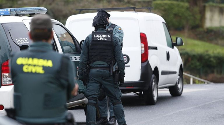 Detienen a dos vecinos de A Coruña por 23 delitos de robo con fuerza
