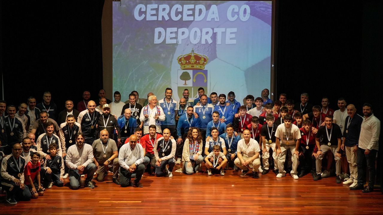 El auditorio de Cerceda acogió la gran fiesta del fútbol local