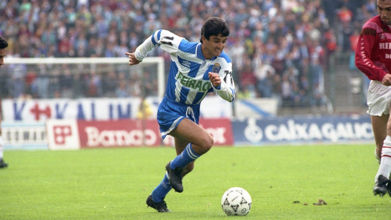 Bebeto, leyenda del Deportivo, cumple 58 años
