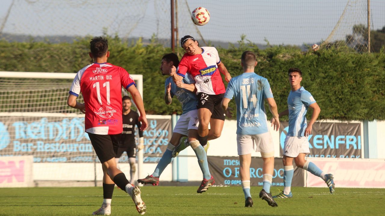 Álex Compa, pichichi del Arousa: «Estoy recuperando esa confianza que ...