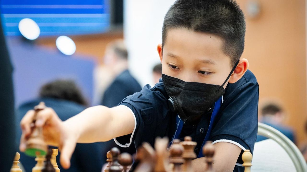 Los niños prodigios del ajedrez: Roman Shogdzhiev y Faustino Oro