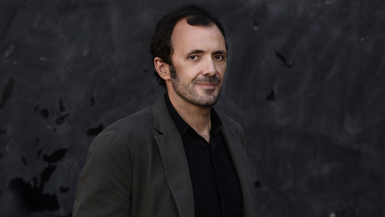 Isaac Rosa, escritor de «Las buenas noches»: «El insomnio es un ...