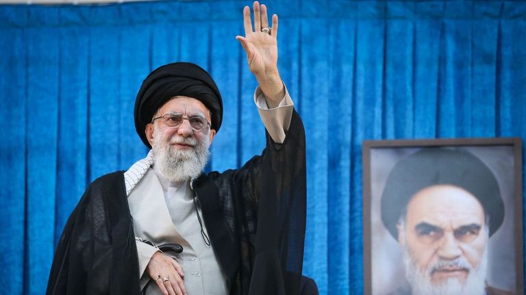 Alí Jamenéi, líder supremo de Irán: La codiciada segunda vida del ayatolá