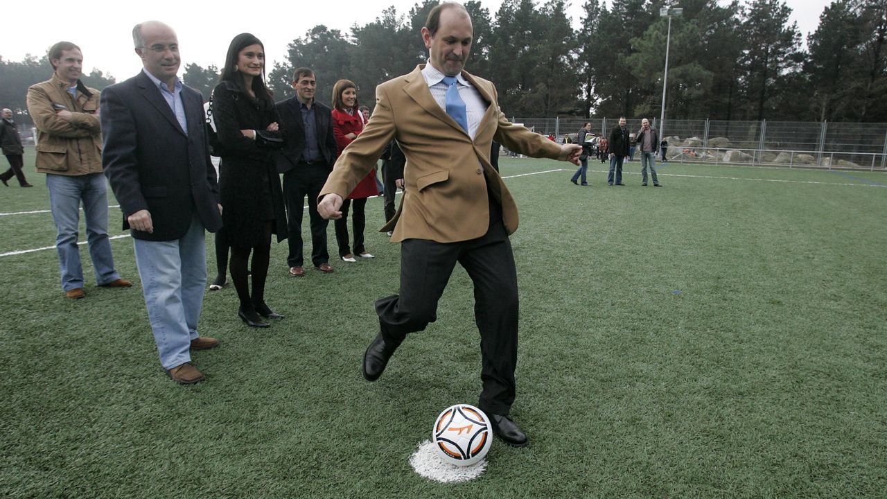 El nuevo césped del campo de A Bouza costará 267.178,91 euros y tendrá sello FIFA