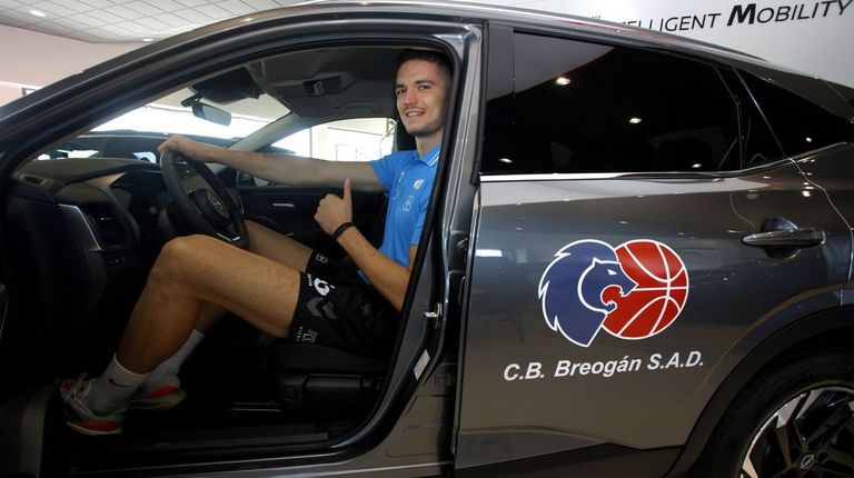 El techo del Breogán ya ejerce