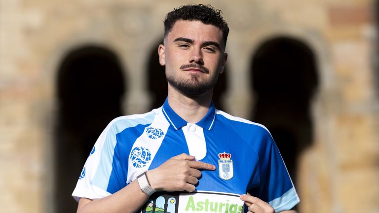 El Real Oviedo anuncia la cesión de Álex Cardero al Mirandés
