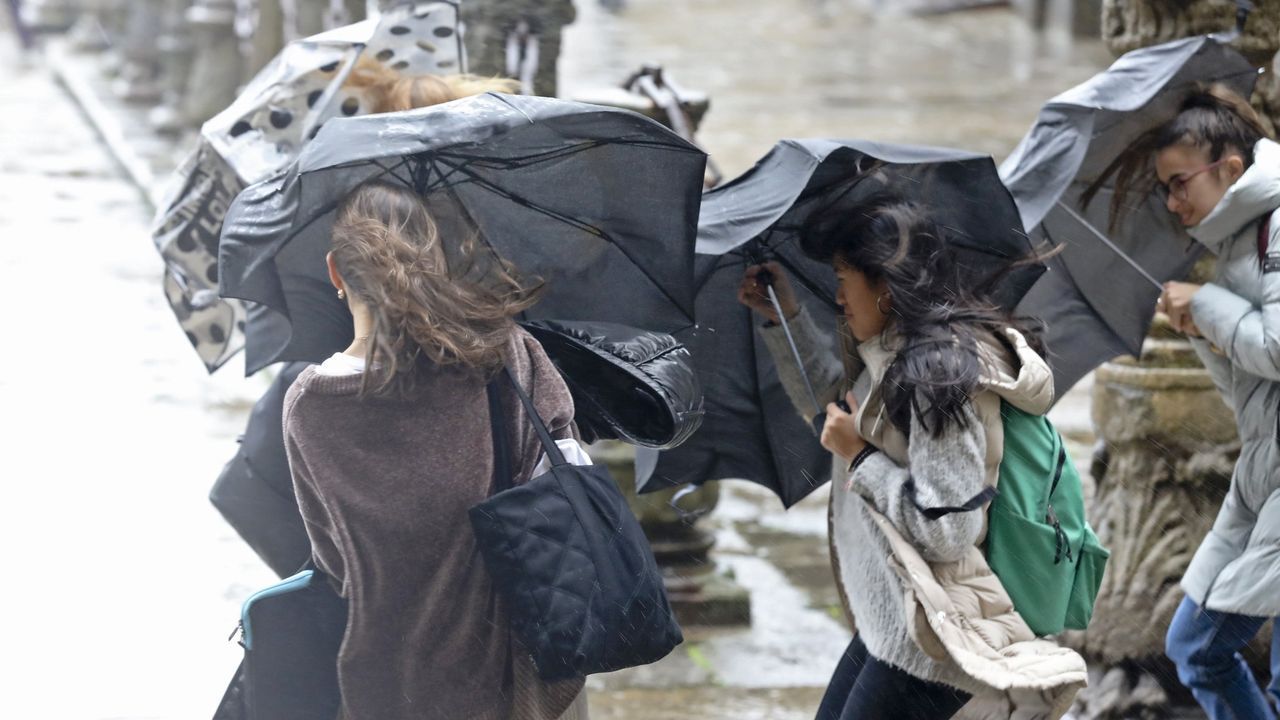 Argentinos en la capital de la lluvia: «Estuve treinta años sin usar ...